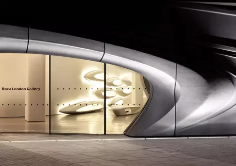 Roca London Gallery minn Zaha Hadid Architects