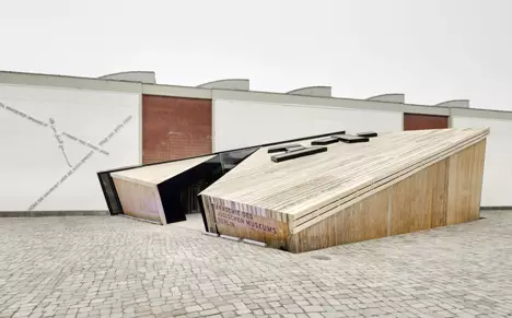 Akadeemiyada Matxafka Yuhuudda Berlin ee Daniel Libeskind