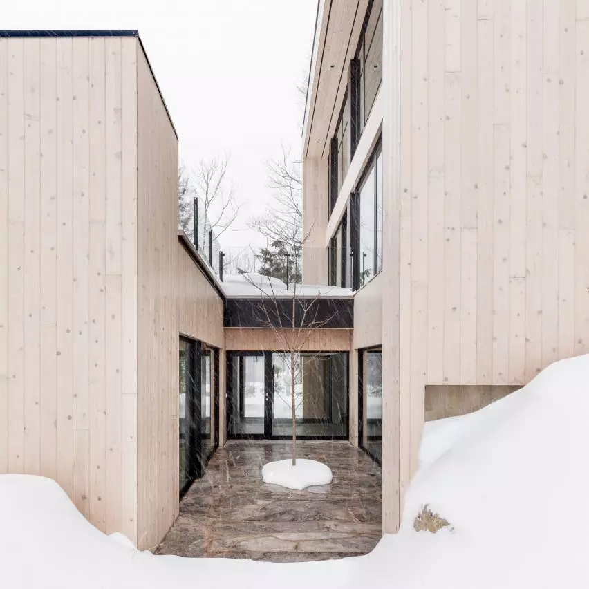 Lac Masson Residence los ntawm Atelier Pierre Thibault