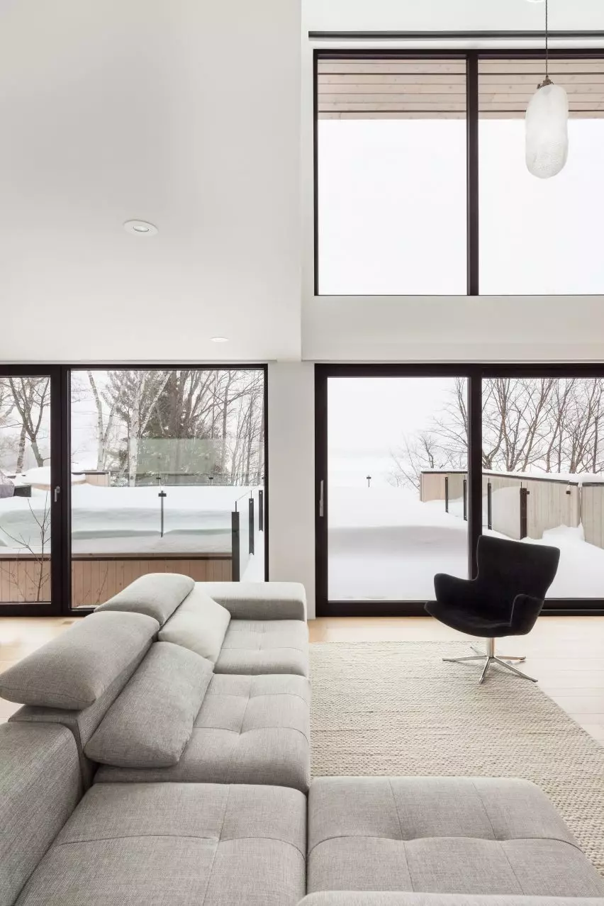 Lac Masson Residence los ntawm Atelier Pierre Thibault