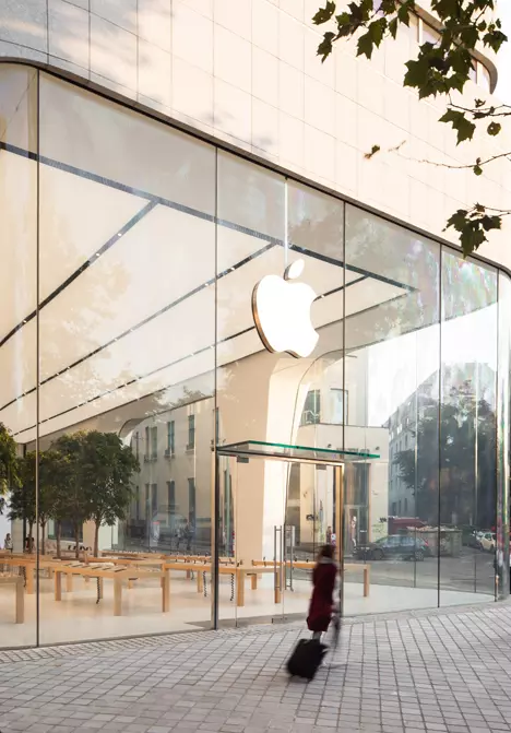 Apple Store Брюссель