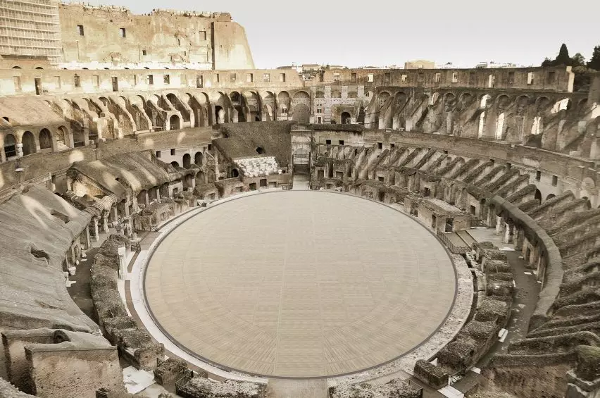 Colosseum na sahig na gawa sa kahoy