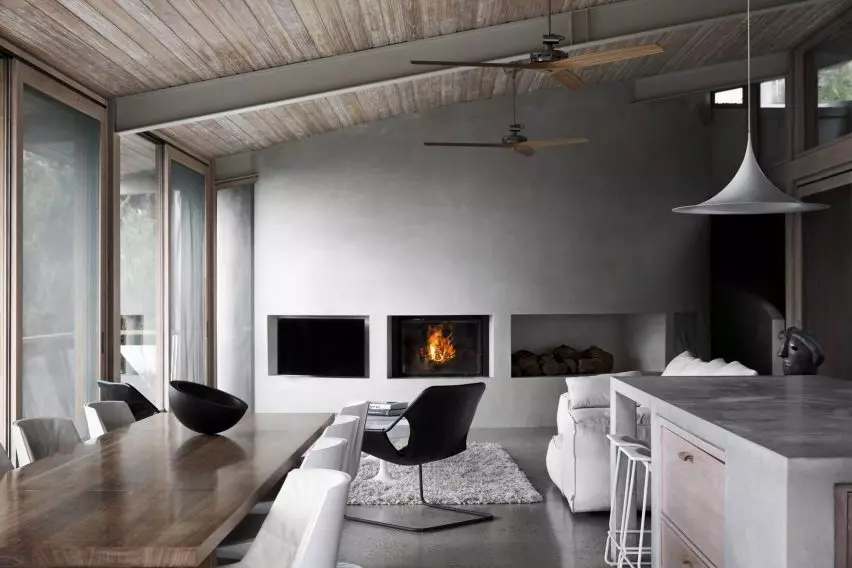 Ocean House by Rob Mills Architecture & Interiors oturma odası
