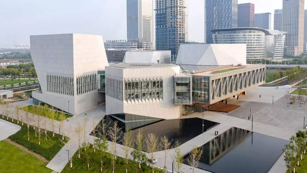Diller Scofidio + Renfro completa la Tianjin Juilliard School lungo il fiume in Cina