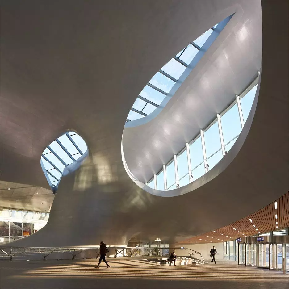 Arnhem Station by UNStudio