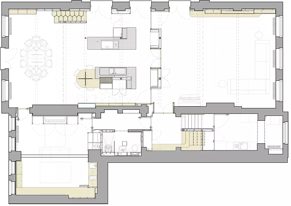 Planta do piso térreo do Lycée por Knox Bhavan Architects, uma reforma e conversão residencial em Londres, Reino Unido