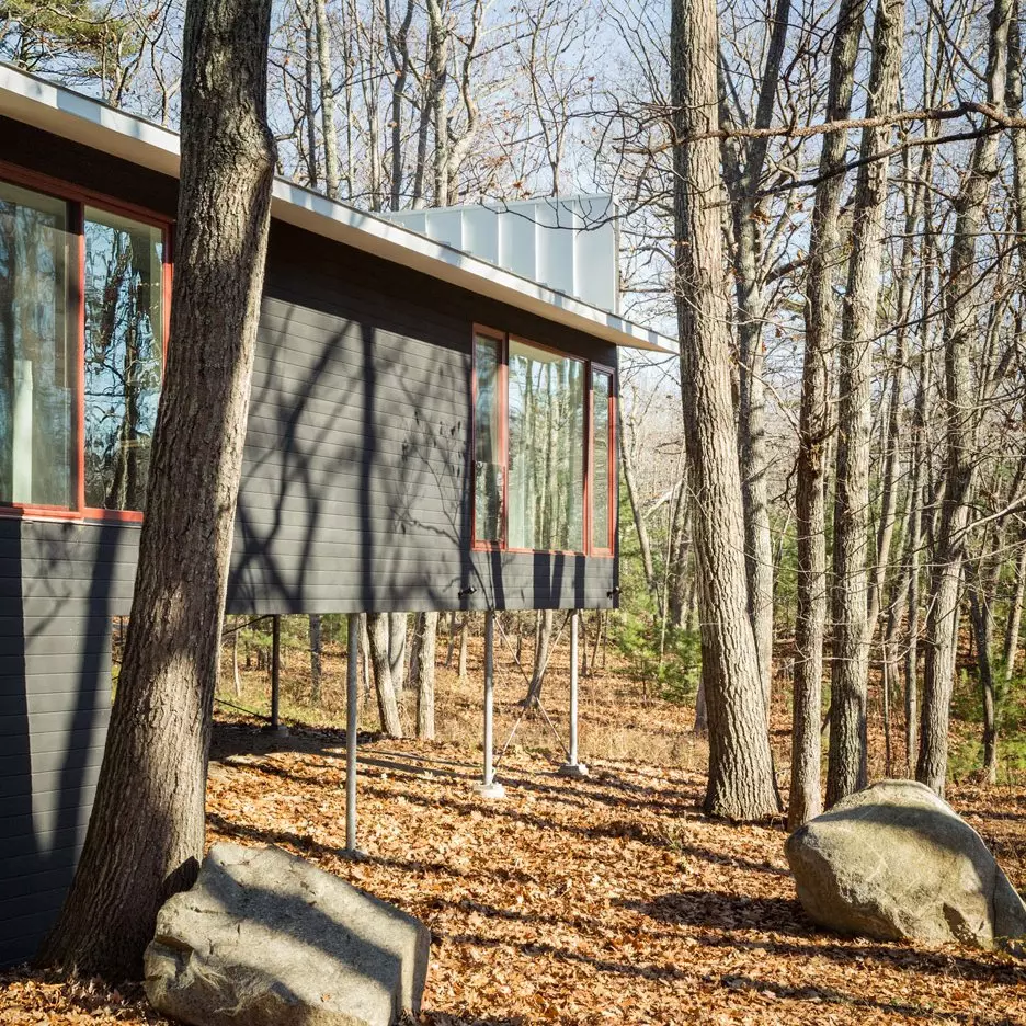 DIGSAU verwendet wiedergewonnenes Scheunenholz, um ein modernes Haus in Delaware zu verkleiden 37342_4