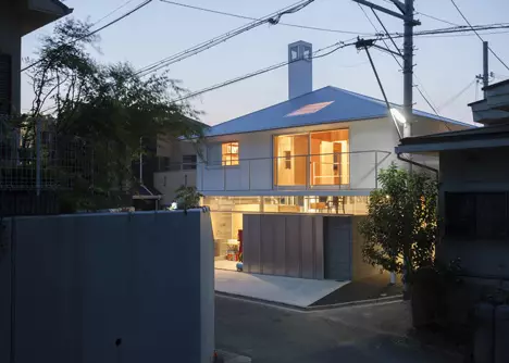 Casa em Kawanishi por Tato Architects com base na Austrália