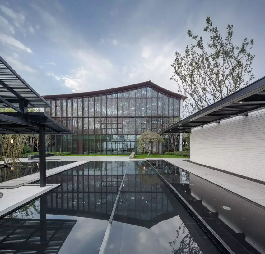 Shimao Longyin Leisure Centre deur Lacime Architects