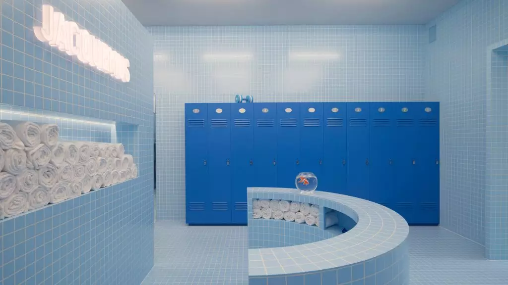 Jacquemus cria interpretação surrealista de banheiro próprio para pop-up da Selfridges