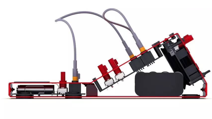 Teenage Engineering inovaka synth yevarombo