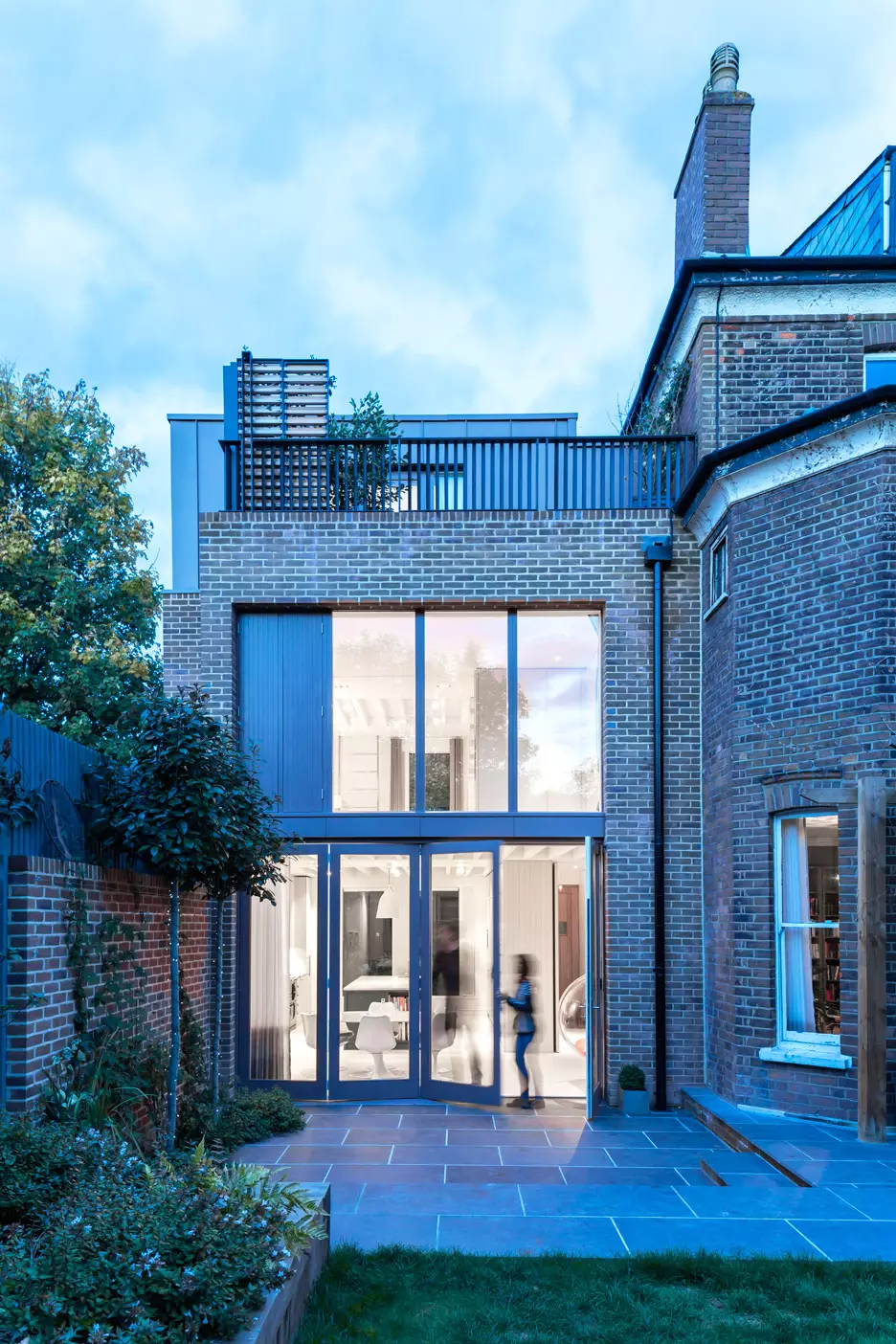 Huisuitbreiding op Coolhurstweg deur Alexander Martin Architects