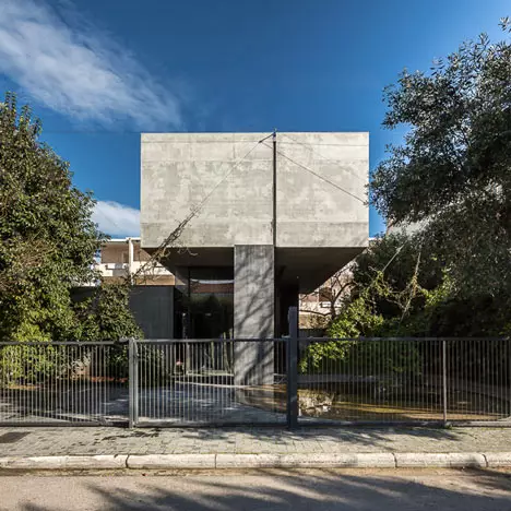 Residence i Kato Kifissia av Tense Architecture Network