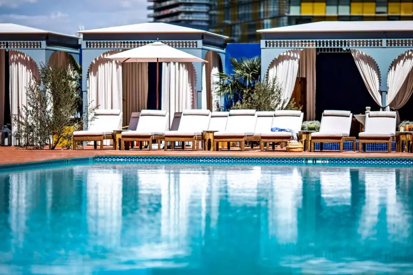 NoMad Las Vegas hotẹẹli odo pool