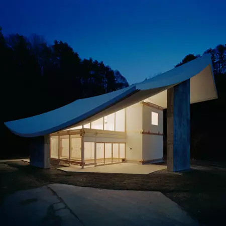Ang Furumori Koichi studio midugang sa timber latticework sa usa ka extension sa templo 39463_2
