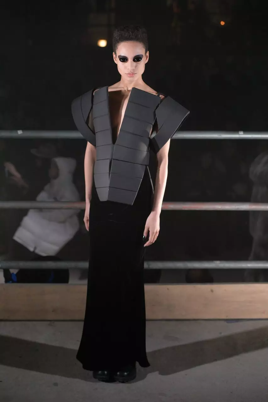 Gareth Pugh weisen