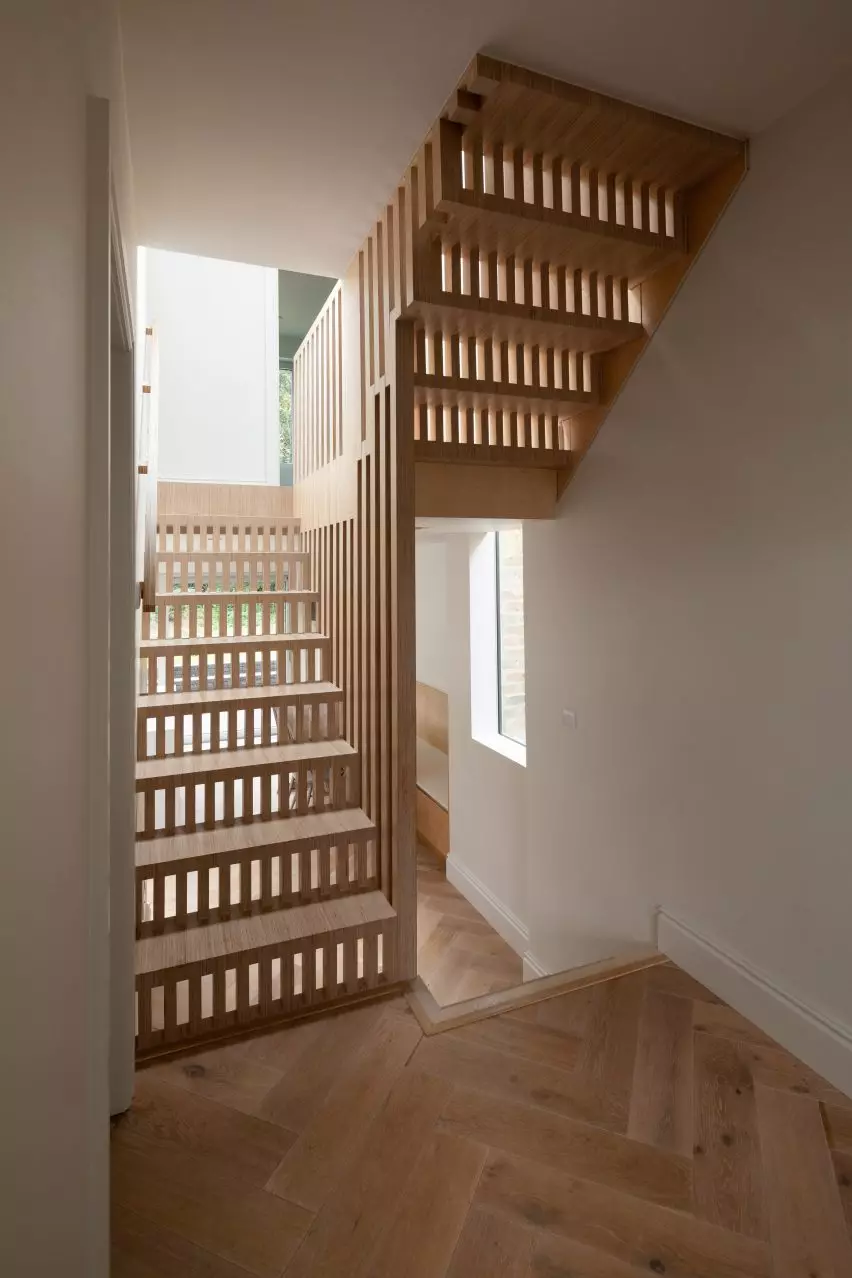 Step House-utvidelse i London av Grey Griffiths Architects