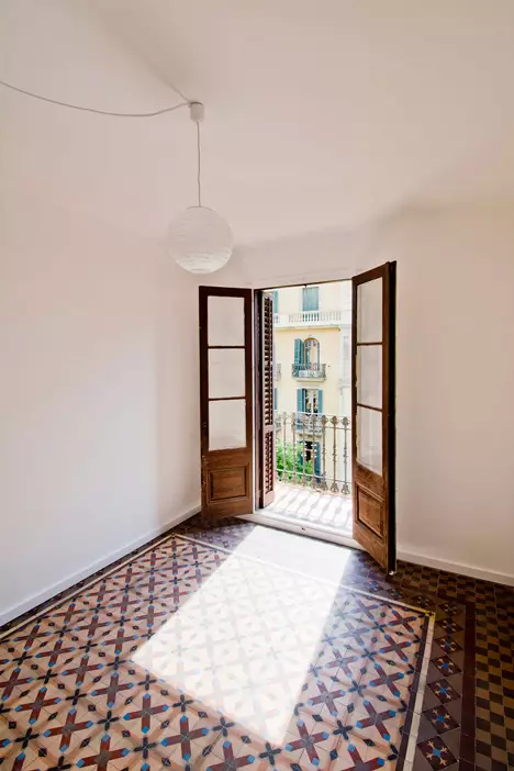 Rénovation d'un appartement à Barcelone par Carles Enrich