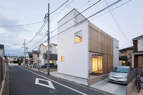 House K oleh Yuji Kimura Design