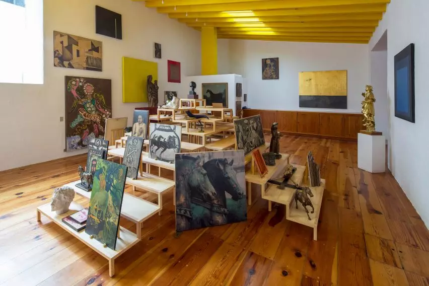 Casa Barragan Kunst von Ago Projects und Sala Hars