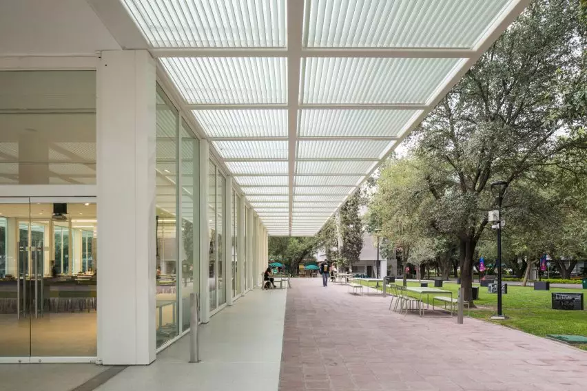 Monterrey Tec bibliotēka un Sasaki paviljons