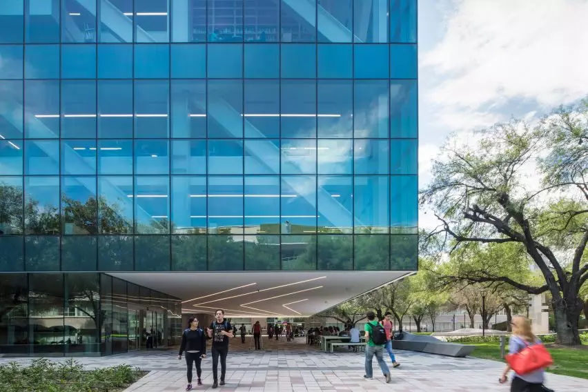 Monterrey Tec bibliotēka un Sasaki paviljons