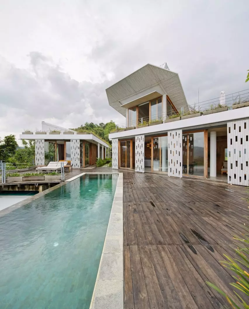 Budi Pradono Architects crea Clay House