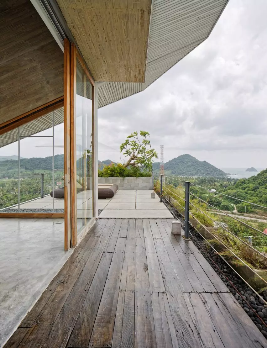 Budi Pradono Architects crea Clay House