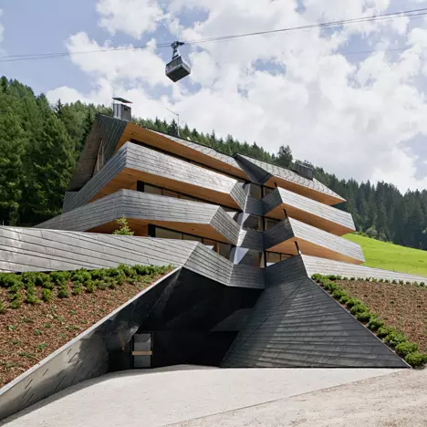 Dolomitenblick by Plasma Studio