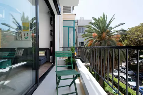 55 Meter Tel Aviv Appartement vum Maayan Zusman an Amir Navon