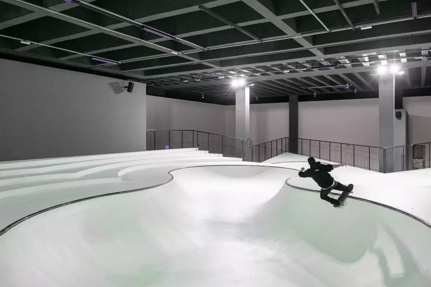 OooOoO skatepark بواسطة Koo Jeong A في Triennale Milano