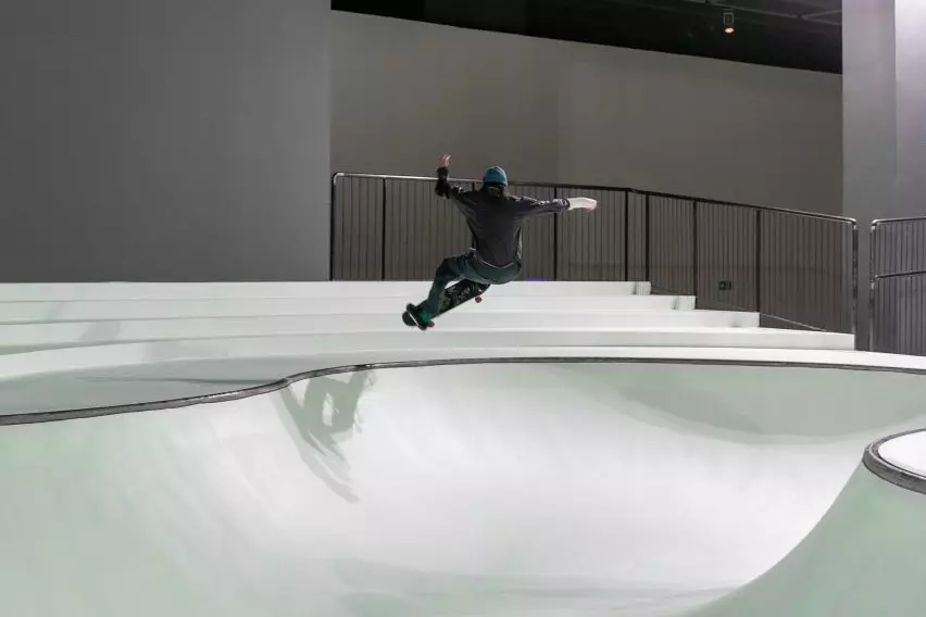 OooOoO skatepark بواسطة Koo Jeong A في Triennale Milano