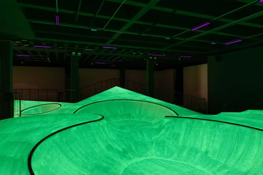 OooOoO skatepark ni Koo Jeong A sa Triennale Milano