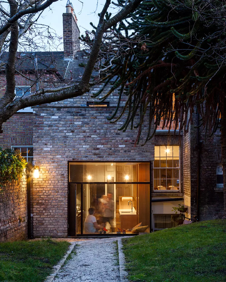 Penambahan Brick dening NOJI Architects, Dublin