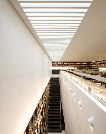 Livraria de Vila troch Isay Weinfeld Arquitecto 42189_7