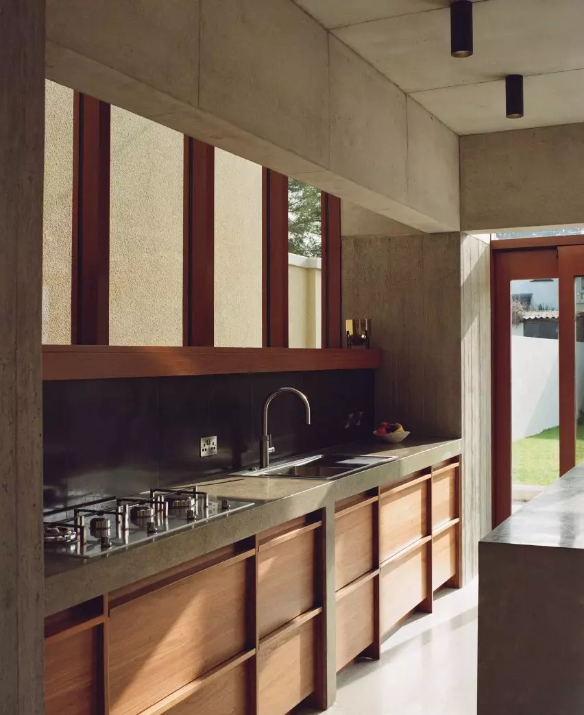 Dapur penyuluhan Jalan Hollybrook ku TOB Architect