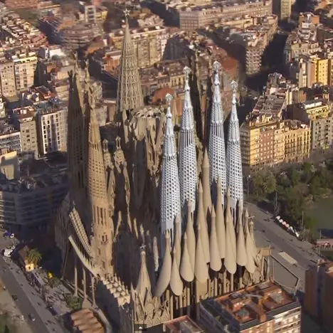 2026 Fäerdegstellung vum Gaudi senger Sagrada Familia