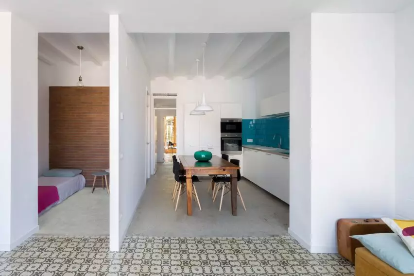 bed-and-blue-nook-mimarlar-interiors-konut-barcelona-spain-spanish-houses-phase-one_dezeen_2364_col_2extra