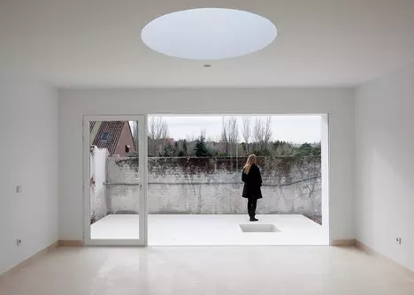 Little White Box at Turegano House by Alberto Campo Baeza