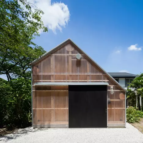 Light Shed by FT Architects