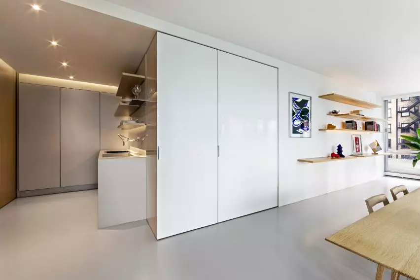 Apartamento 3E da Unidade de Arquitectos de Vladimir Radutny en Chicago