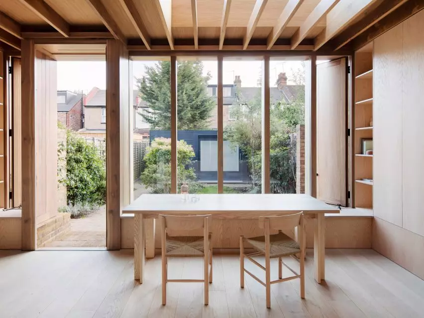 O'SullivanSkoufoglouArchitectsによるDewsburyRoad