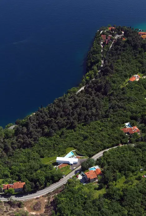 Nest- und Höhlenhaus von Idis Turato