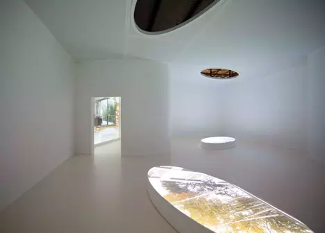 Pag-install ni Shigeru Ban sa eksibisyon na Where Architects Live