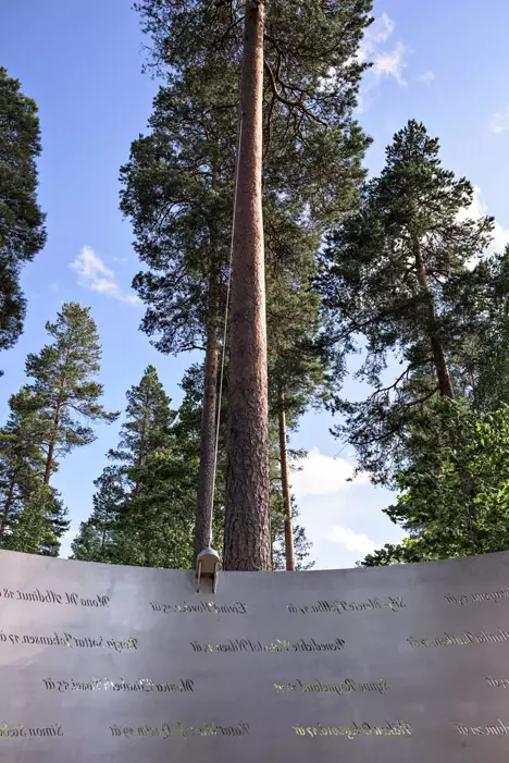 The Clearing, Memorial në Utøya nga 3RW