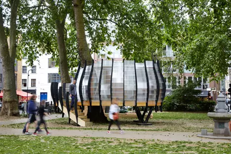 Biura pop-up na drzewach w Hackney autorstwa Tate Harmer
