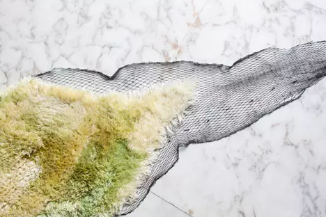 Sea Me algae rug by Studio Nienke Hoogvliet