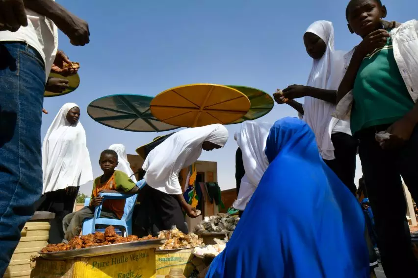 Marchnad dandaji yn Niger gan Atelier Masomi