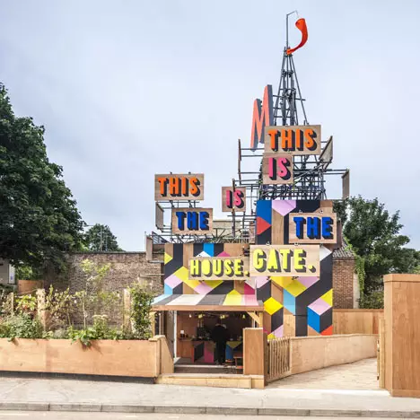 Morag Myerscough tərəfindən MVMNT Cafe