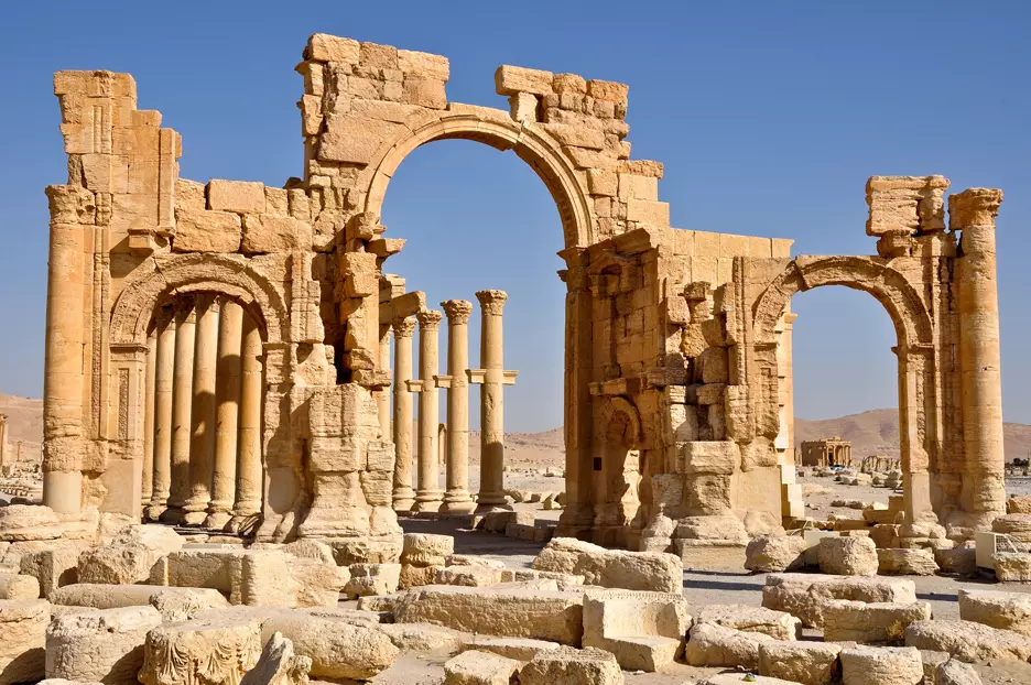 Palmyra urang Temple of Bel